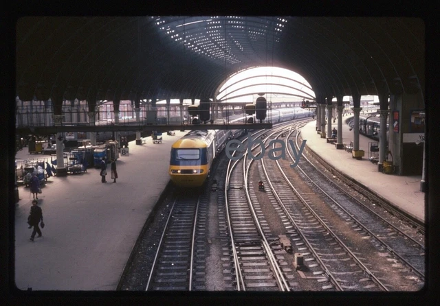 ORIGINAL 35MM SLIDE - Class 43 HST - 254-019 (E43092) arr York 15.9.78 ...