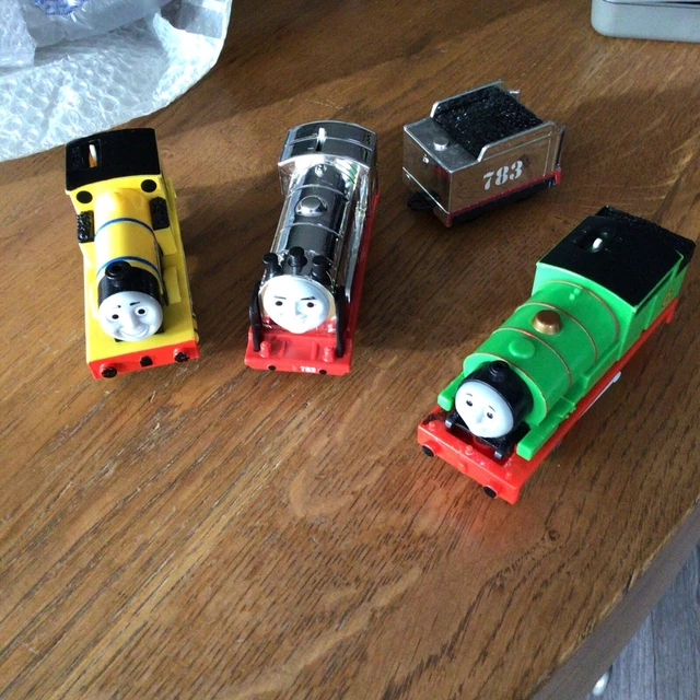 TOMY TRACKMASTER MOTORISED Trains Bundle, Old Style, spares and repairs ...