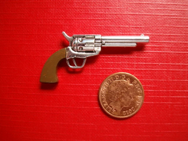 1/6 SCALE ACTION Figure Cowboy Gun Revolver Pistol Metal Dragon BBI £4. ...