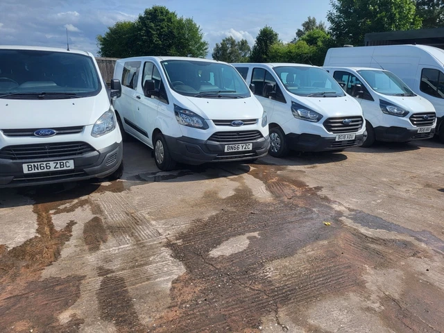 FORD TRANSIT CUSTOM Crew Cab Van 1 Owner 93K History Good Condtion ...