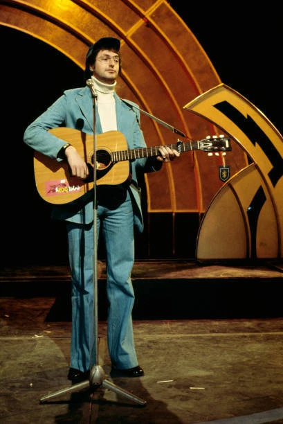 JONATHAN KING PERFORMING On Tv Show 3 Music Old Photo EUR 6,53 ...