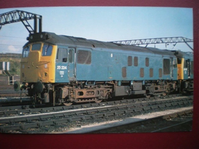POSTCARD RP RAIL Class 25 Loco 25224 At Crewe In 1979 £1.25 - PicClick UK