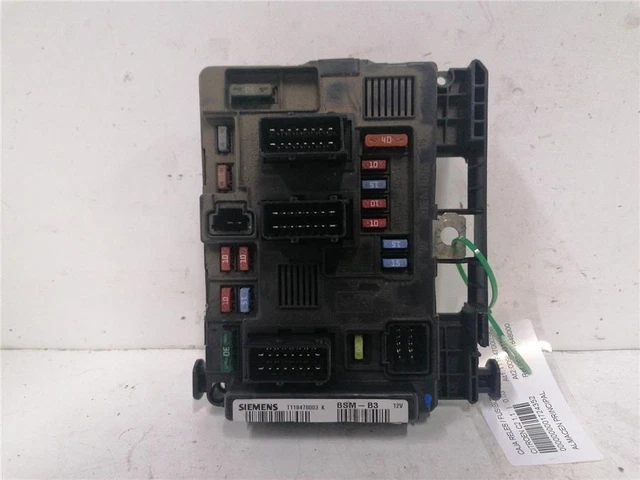 BOITIER FUSIBLES RELAIS Citroën CITROEN C2 1.1 (60 CV) 965061848000 ...