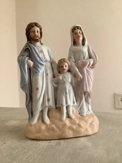 ANCIENNE STATUETTE EN Biscuit Polychrome La Sainte Famille Tbe EUR 20 ...