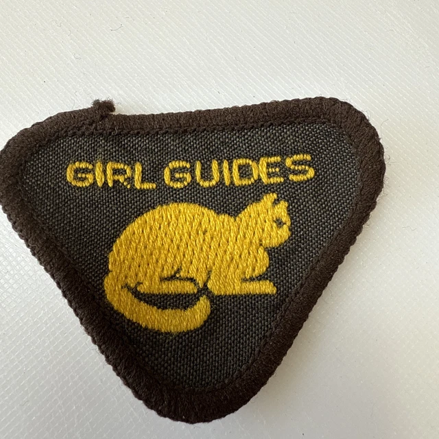 GIRLGUIDING OLD FRIEND to the Animals Brownie Guides Interest Badge £2. ...
