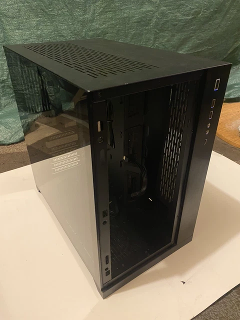 LIAN LI PC-O11 Dyamic Mid Tower PC CASE (Missing Front panel) READ ...
