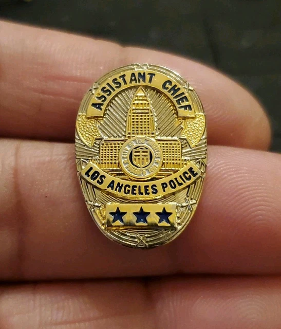 VINTAGE OBSOLETE LOS Angeles Police Department Assistant Chief Pin $29. ...