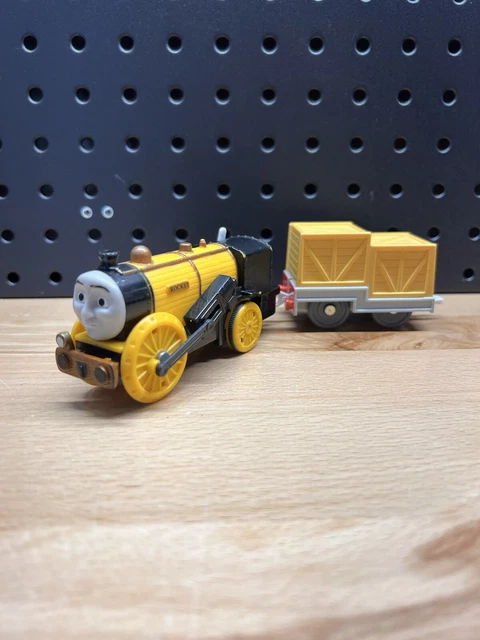 THOMAS & FRIENDS Trackmaster Motorized Train Stephen "The Rocket" EUR ...