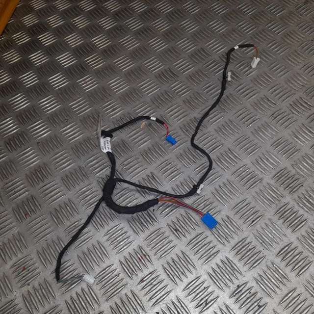 MERCEDES W204 CLASSE C C180 Coupé Faisceau Câbles Porte Passager A2044400538 EUR 25,20 - PicClick FR