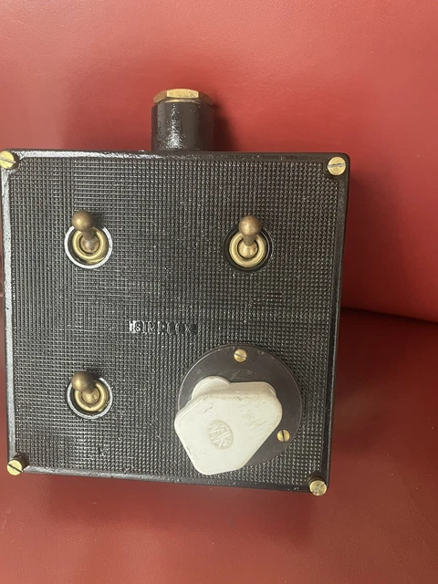 VINTAGE INDUSTRIAL SIMPLEX Three gang Switch & plug socket circa 1940/ ...