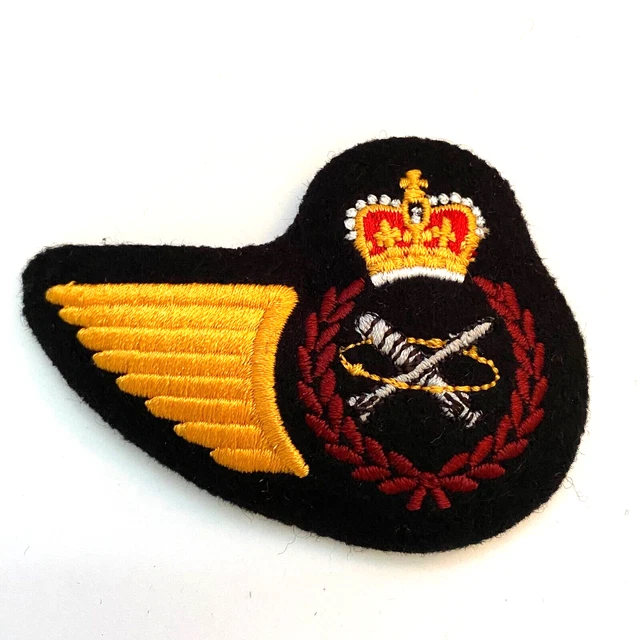 ROYAL CANADIAN AIR Force RCAF Weapons Tech Half Wing $6.59 - PicClick CA