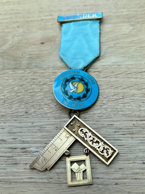 FINE ENAMEL MASONIC Meridian Lodge No. 9542 Jewel. £0.99 - PicClick UK