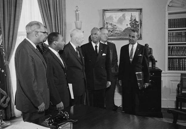 PRESIDENT DWIGHT D Eisenhower pictured office White House four civ- Old ...