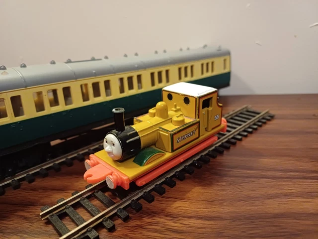 THOMAS THE TANK engine and friends ERTL Stepney In Good Condition £4.99 ...