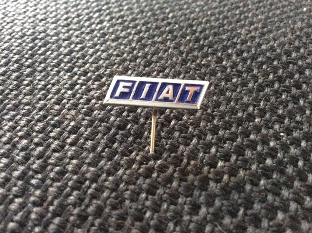 FIAT PIN Anstecknadel 20x6mm sign signet oldtimer Tipo Panda Uno Ritmo ...