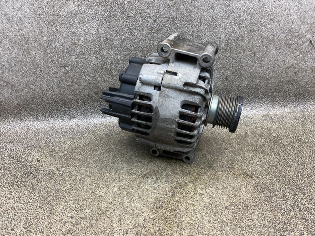 ALTERNATORE A0009063000 150A Generatore 144Tkm Mercedes W204 C200 11. ...