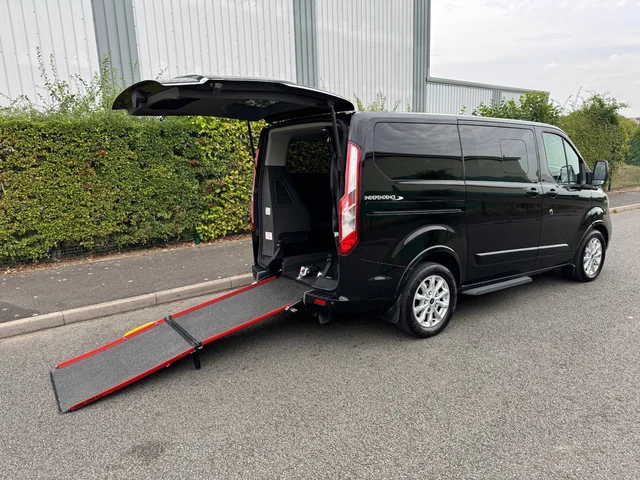 2019 FORD TOURNEO Custom TRANSIT TITANIUM WHEELCHAIR ACCESSIBLE WAV 6 ...