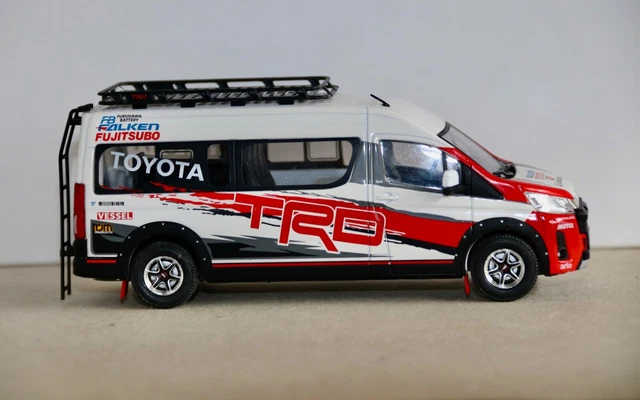 TOYOTA HIACE TRD Commuter 1/43 ème Collection Véhicules d ' assistance ...