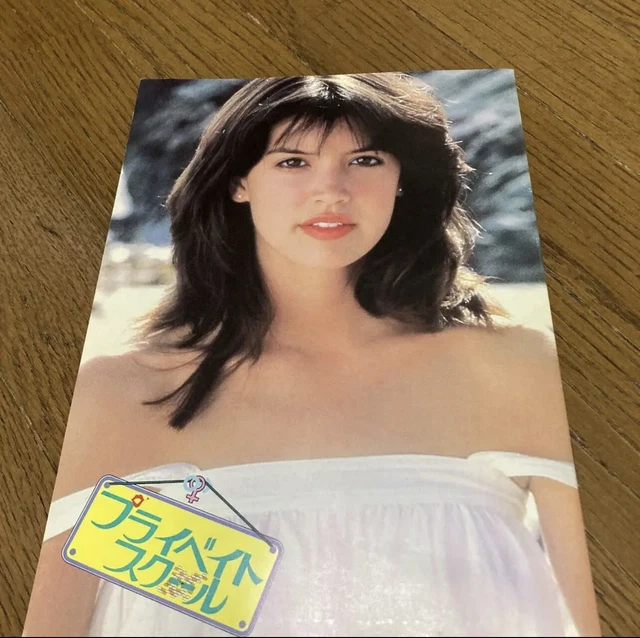 PRIVATE SCHOOL 1983 Phoebe Cates Japanese Movie Program Brochure A4 39 private-school-1983-phoebe-cates-japanese-movie-program-brochure-a4-39