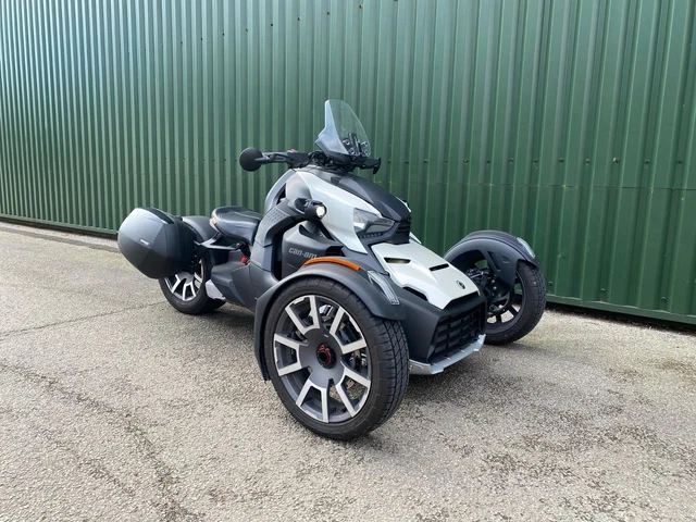 CAN-AM RYKER RALLY EDITION 900 ACE Auto Trike 2020 White 2200m Extras ...
