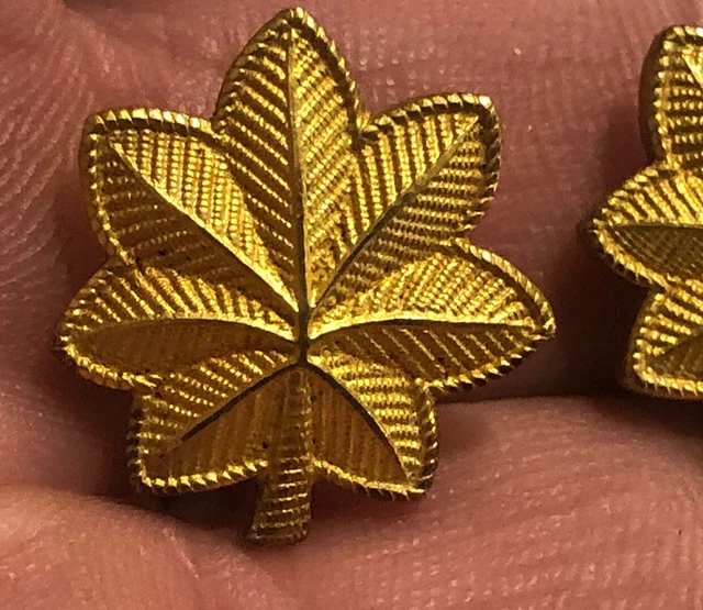 VINTAGE US ARMY Major Gold Oak Leaf Insignia Military Pins Pair Meyer £ ...