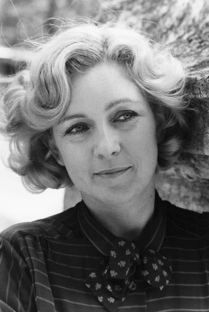 PORTRAIT OF MARIE Dubois in Paris France on April 30 1982 Old Photo $9. ...