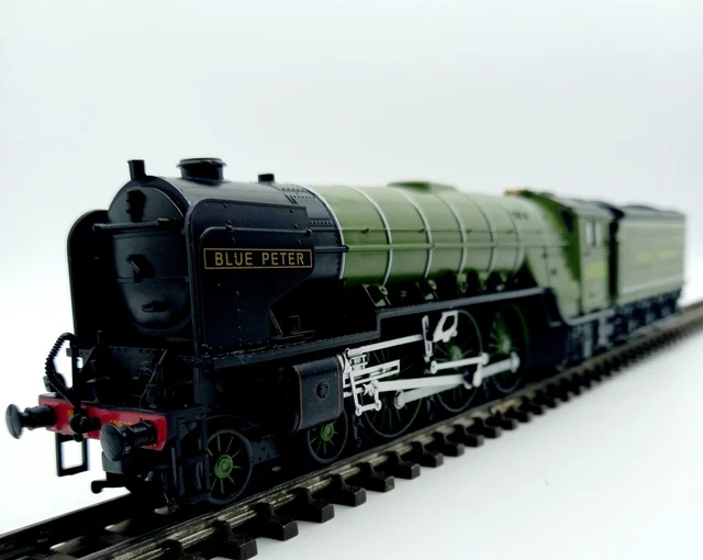 OO GAUGE 1:76 Scale British Railway LNER Blue Peter 60532 Locomotive ...