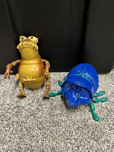 A BUG'S LIFE Disney Pixar Dim Beetle & P.T. Flea Compact Playset Toy ...