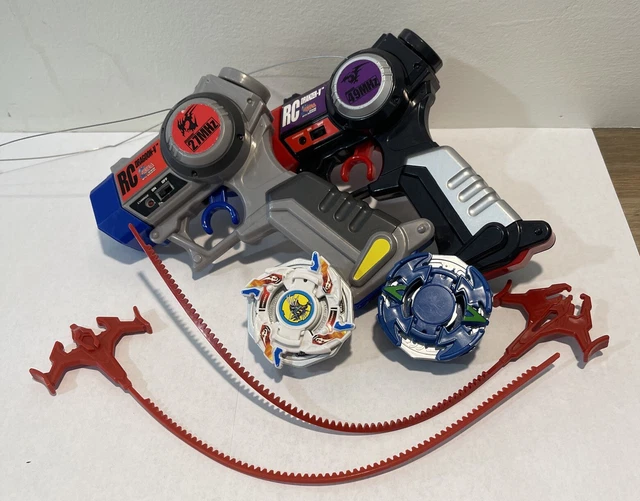HASBRO BEYBLADE V-FORCE RA-03 Dranzer V2 49MHZ y RA-01 Dragoon V2 27MHZ ...