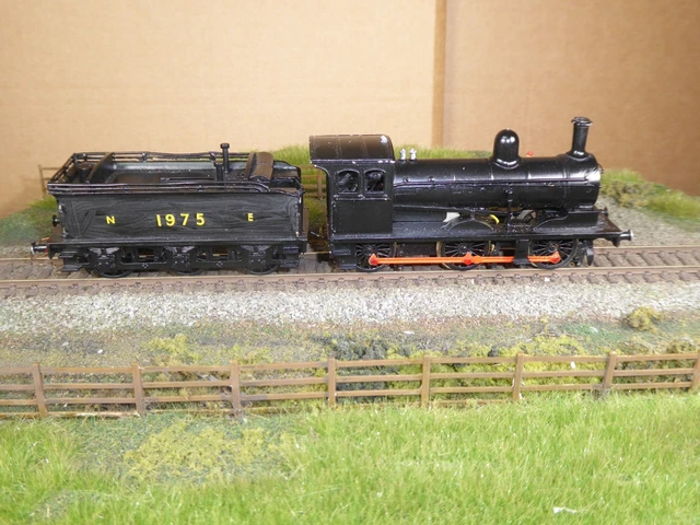 KIT BUILT 00 Gauge NER Steam Locomotive & Tender 0-6-0 no 1975 in Black ...
