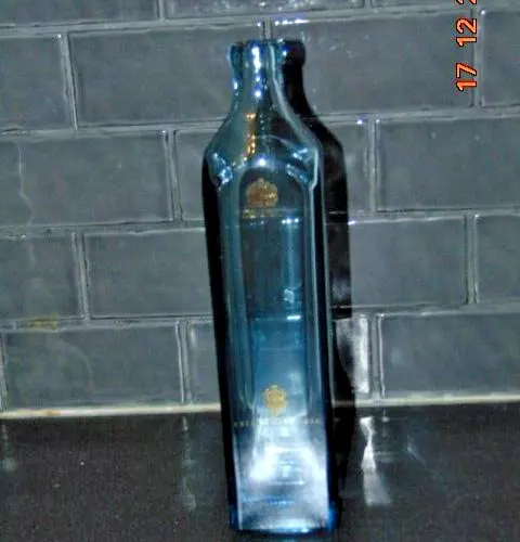 JOHNNIE WALKER BLUE Label - Empty Whisky Bottle 70cl with Presentation ...