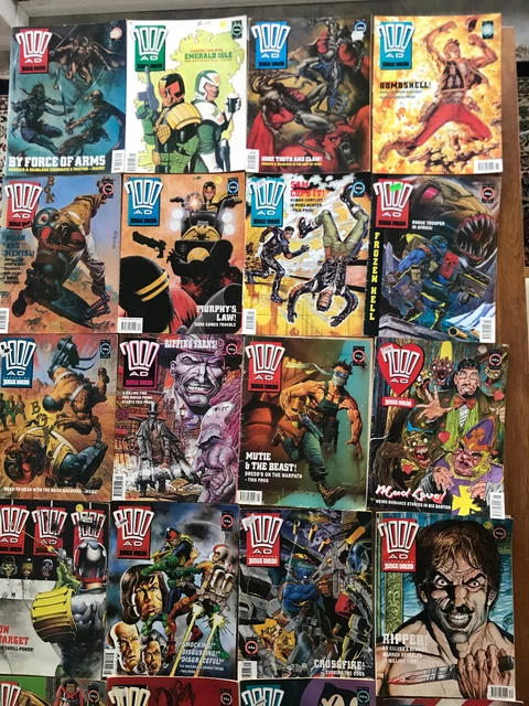 2000 AD FEATURING Judge Dredd Comics Prog 726-750* SET (x 23 soft ...