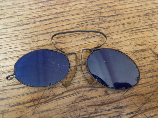 PAIRE DE LORGNONS pince-nez bleu fin XIXe lunette de soleil EUR 35,00 ...