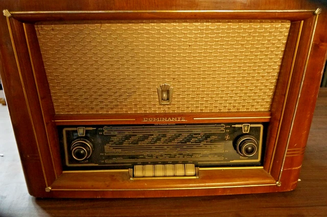 ALTES RADIO RÖHRENRADIO Dominante VEB Funkwerk Dresden 30er - 50er ...