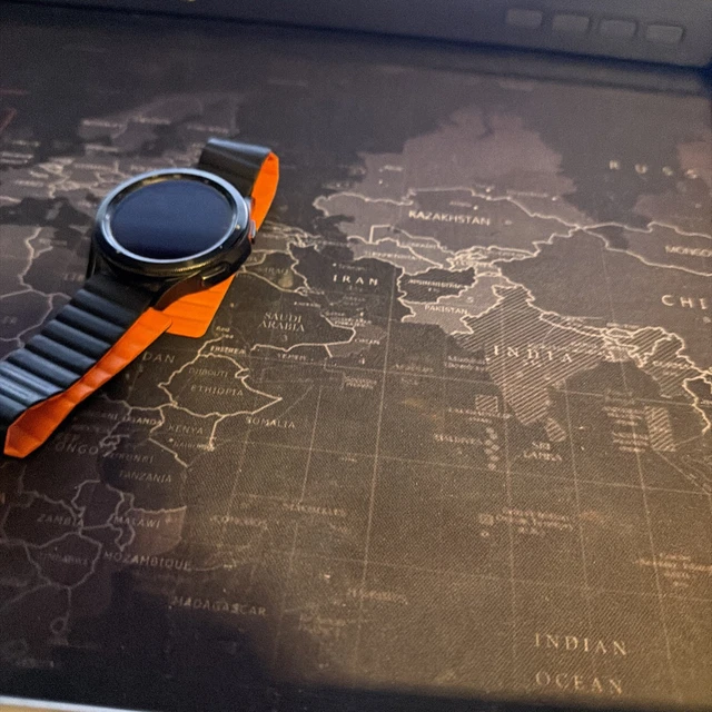 SAMSUNG GALAXY WATCH4 Classic SM-R895 46mm Smartwatch 4G LTE Black £69. ...