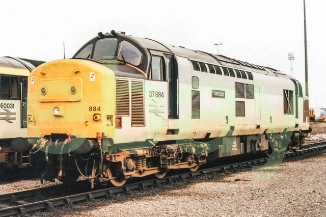 UK RAILWAY PHOTOGRAPH of Class 37 Locomotive 37884. RM37-1882 £1.70 ...