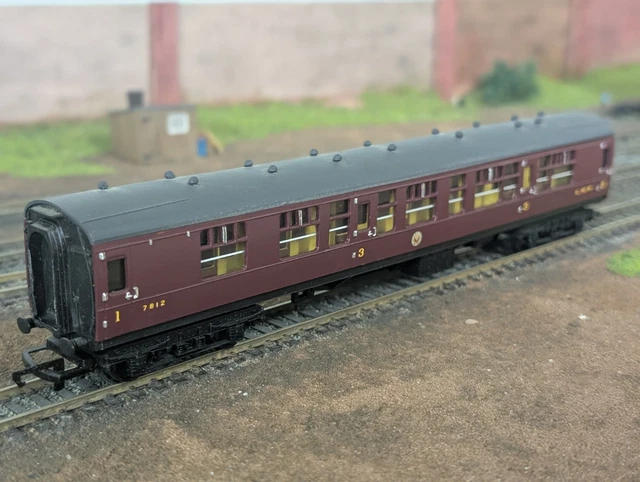 TRIANG LMS COACH 1st/ 3rd Class Repainted Renumbered 7812 £15.00 ...