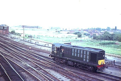 ORIGINAL COLOUR SLIDE of D8404 BR class 16 diesel loco £5.99 - PicClick UK