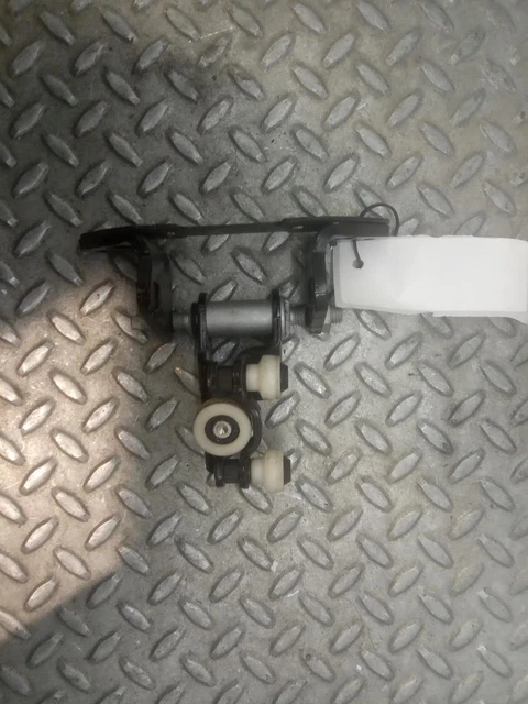 A9067600347 SOPORTE GUÍA puerta corredera para MERCEDES-BENZ SPRINTER 3 ...