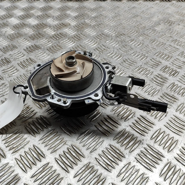 LR RANGE ROVER VELAR L560 Water Pump H4P3-8501-AE 2.0i 184kw 2019 ...