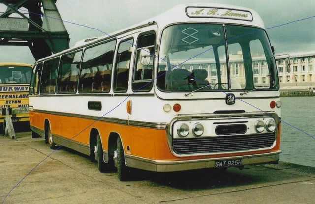 BUS PHOTO OF An A.r.james Photograph Bedford Val Coach Picture Snt925H ...