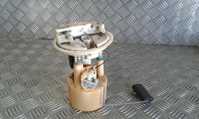 POMPE IMMERGÉE JAUGE à carburant - RENAULT Twingo I (1) - Réf ...