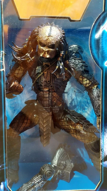 AVP ALIEN VS PREDATOR McFarlane Toys SCAR PREDATOR 12-INCH ACTION ...