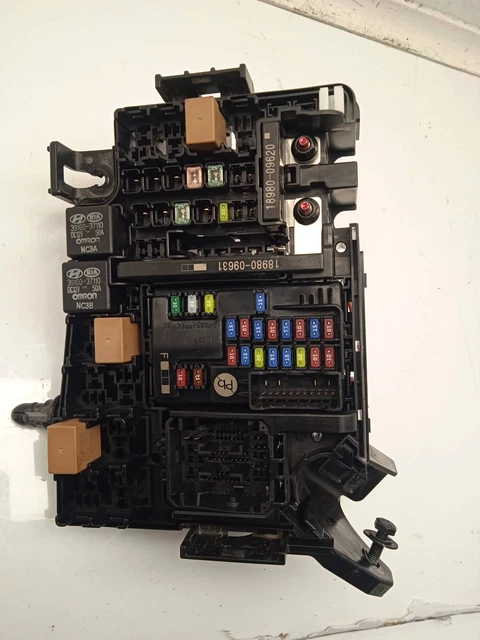 BOITIER FUSIBLES HYUNDAI Kona (OS) SUV 1.0 T-GDI 12V (G3LC) 91204J9560 ...