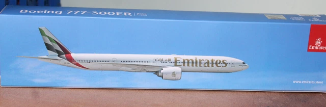 PPC HOLLAND 1:200 Boeing 777-300Er - Emirates - New Livery Push Fit ...