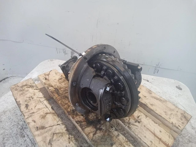 ISUZU MU-X DIFFERENTIAL Centre 2Nd Gen, Rear, Gt4 Axle Code, Diff Lock ...