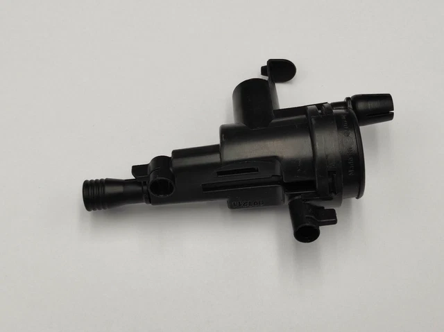ORIGINAL MERCEDES-BENZ W126 W124 lock tailgate lock ZV pump £25.89 ...