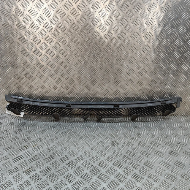 SUPPORT CENTRAL DE pare-chocs arrière VOLKSWAGEN PASSAT B8 Variant 3G9807863 EUR 43,00 - PicClick FR