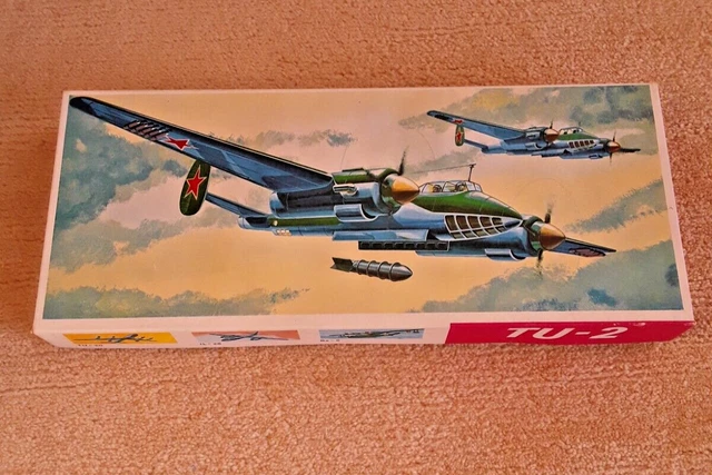 MODELLFLUGZEUG TUPOLEV TU-2, Bomber, Baukasten, Militär, DDR, UDSSR ...