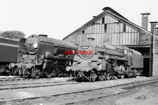 PHOTO BR Standard Loco 75076 And 34040 Basingstoke Shed 1960S £1.78 ...